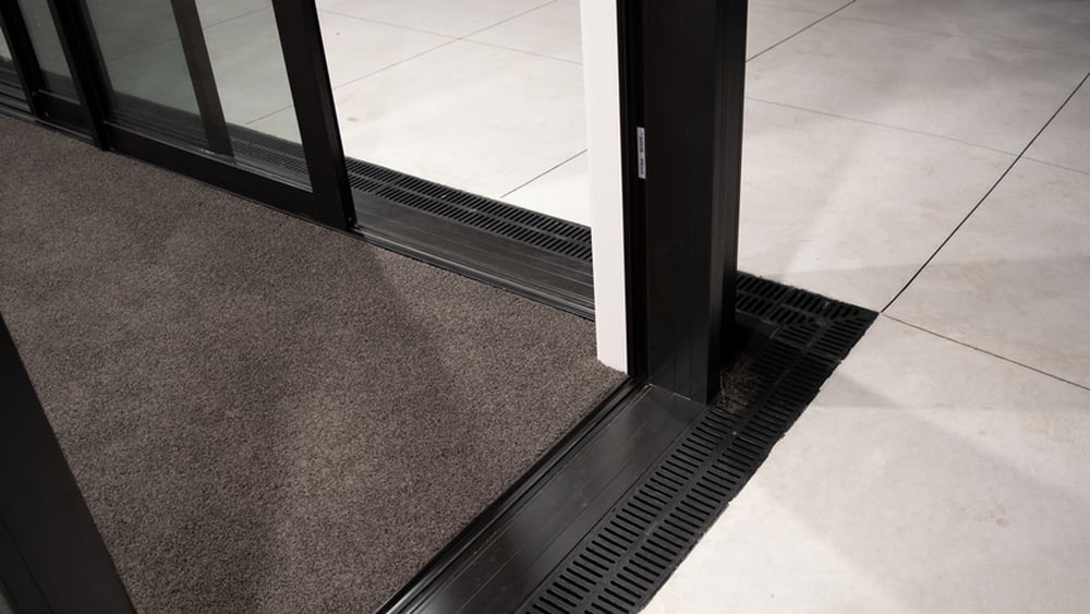 Pros and cons of flush sliding doors